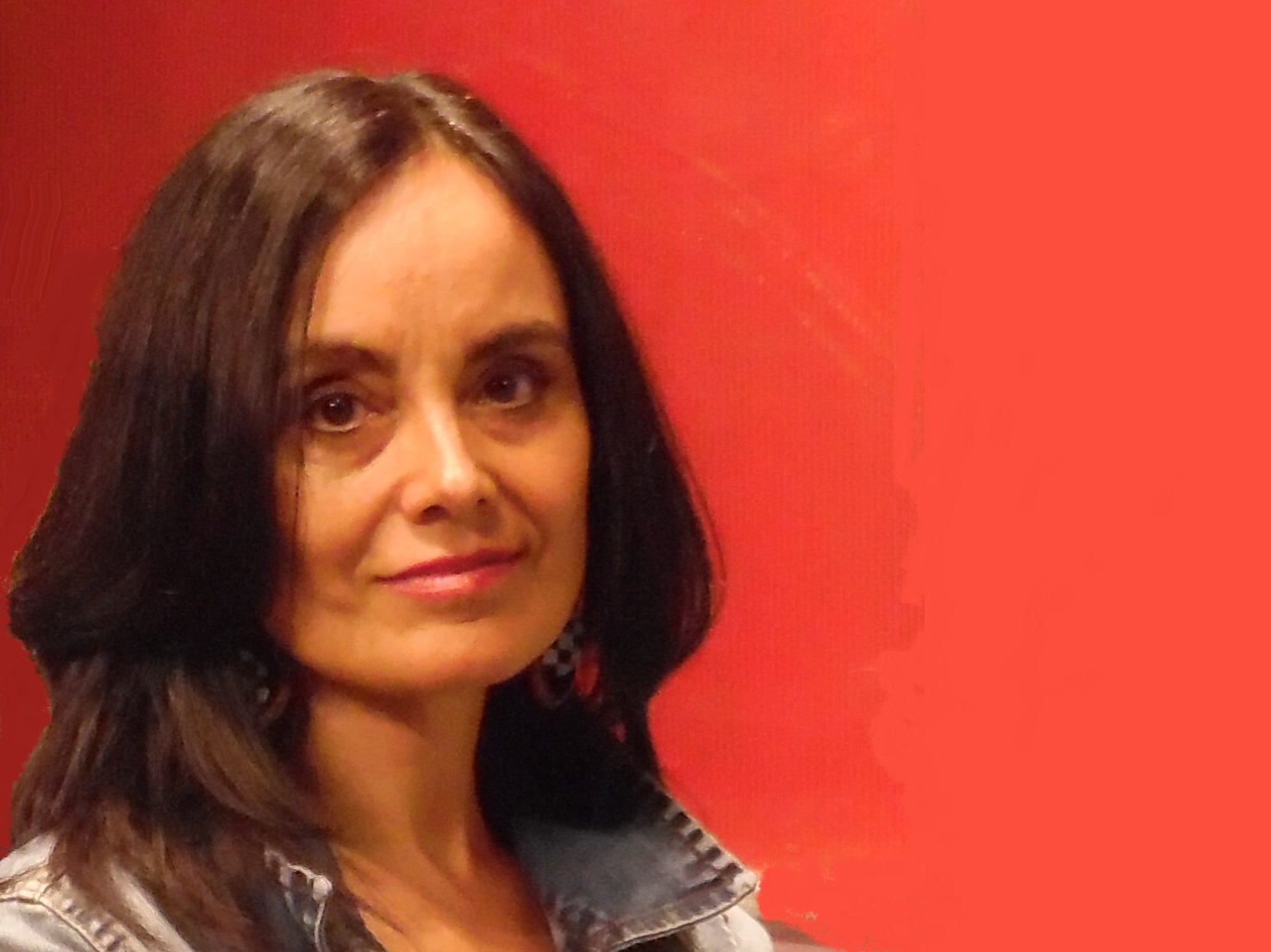 Siete años después, actriz Elena Muñoz se suma a nocturna de Mega